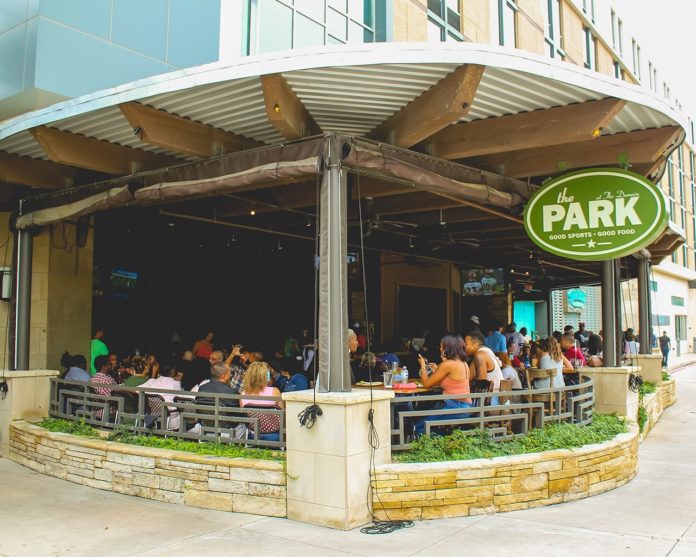 Best Austin Bars: Where to Go for Cheap Drinks with Outdoor Seating